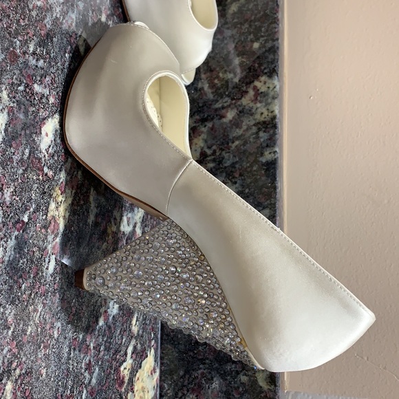 Shoes | Benjamin Adams Rhiana Ivory Duchesse Silk Shoes | Poshmark